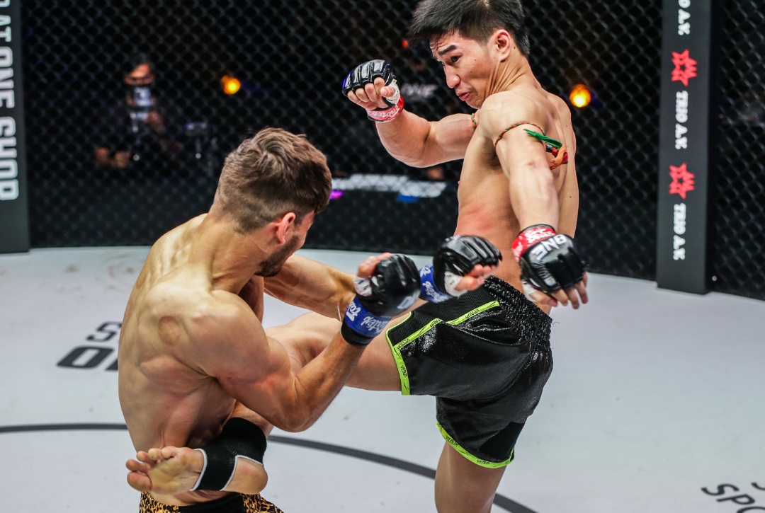 The Southpaw Advantage: Why Left-Handed Fighters Are a Nightmare ...